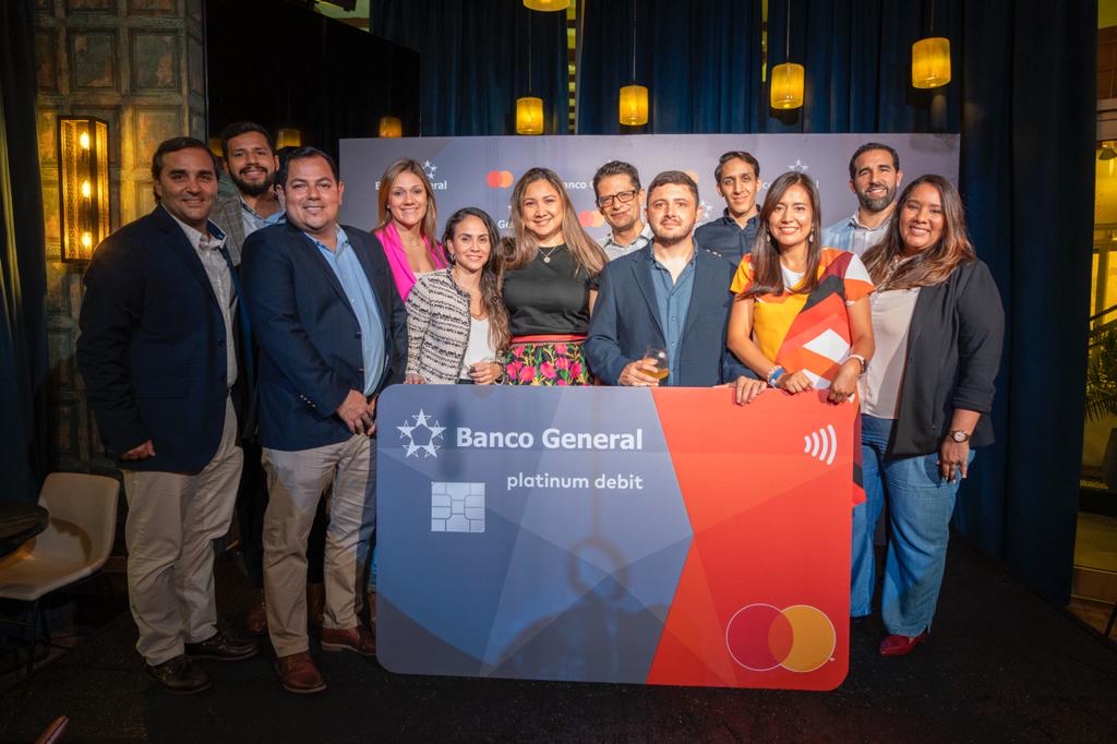 Banco General y Mastercard lanzan la nueva Mastercard Débito Platinum ...